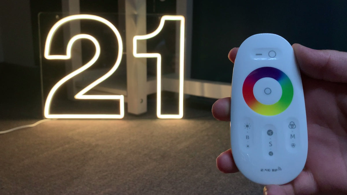 Is it Possible to Dim the 15-Color Changing Feature of a Neon Sign? – AOOS